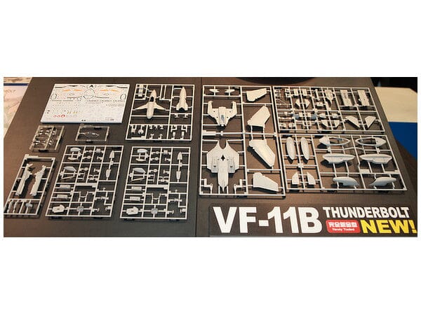 Macross Plus VF-11B Thunderbolt 1/72 Scale Model Kit – USA Gundam Store